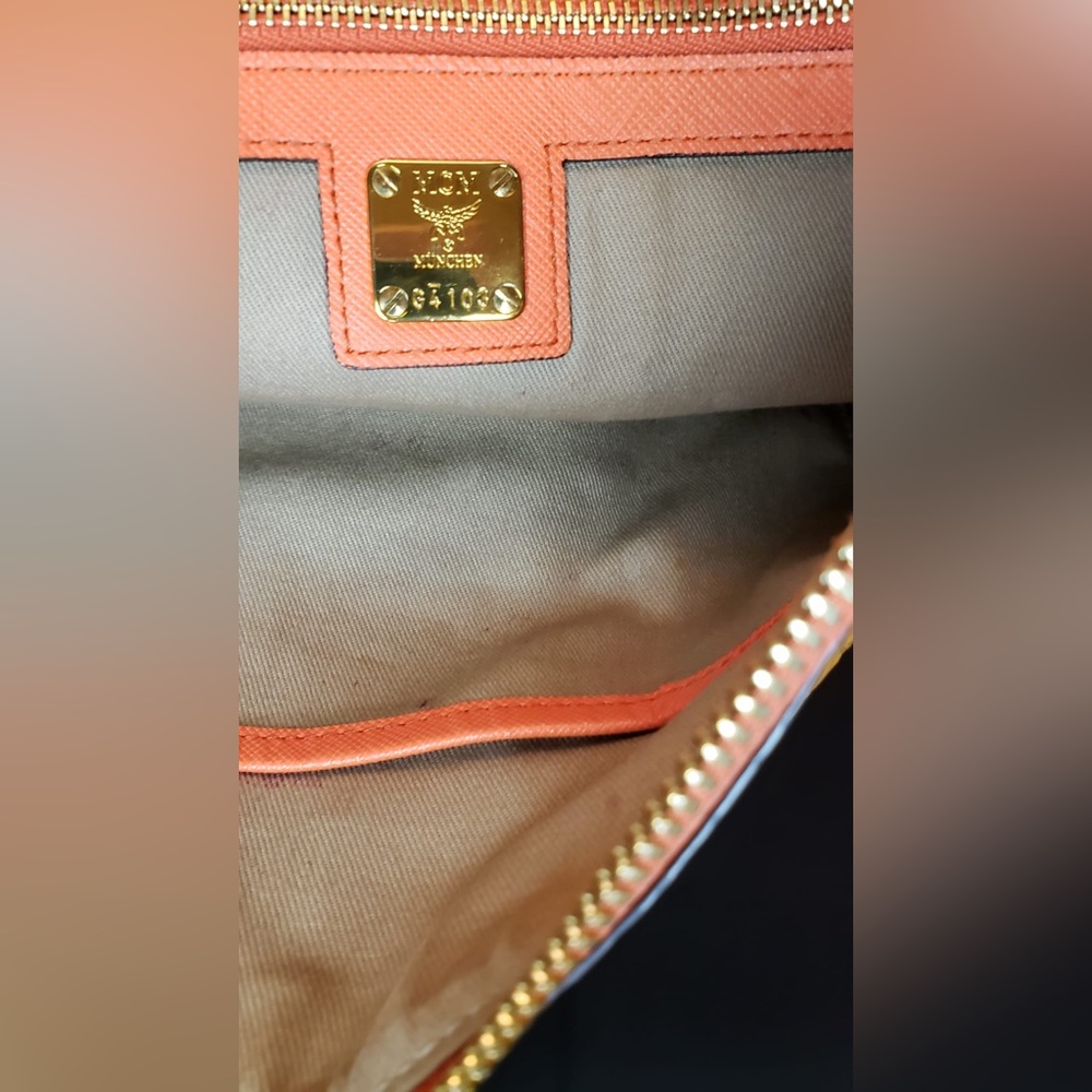 Mcm Clutch Limited Edition - Gem